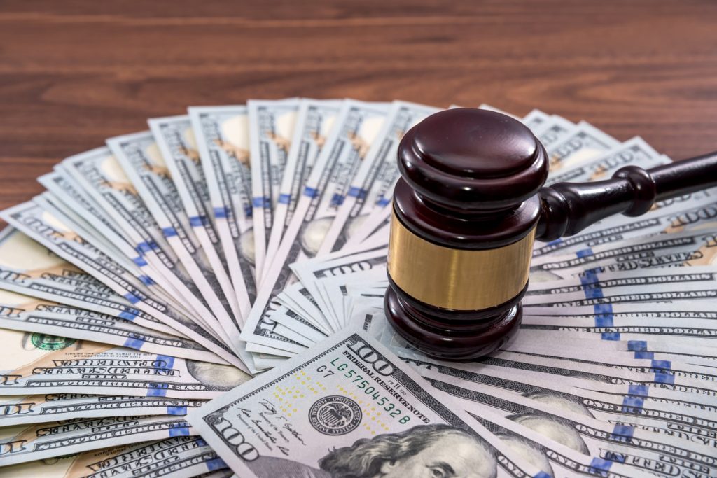 How Should Lawyers Manage Clients’ Cash Effectively?